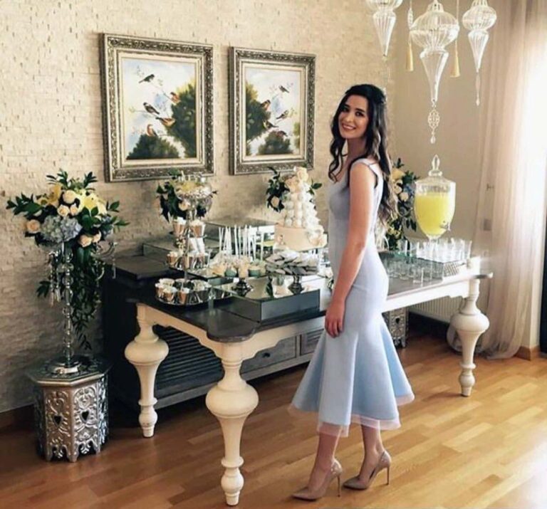 İsteme Elbisesi Modelleri - Moda Standı